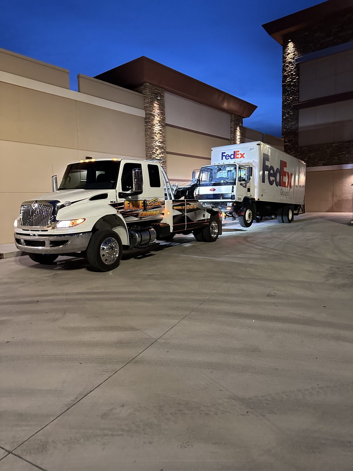 The Best 24/7 Towing in Tucson, AZ - Five Star Towing